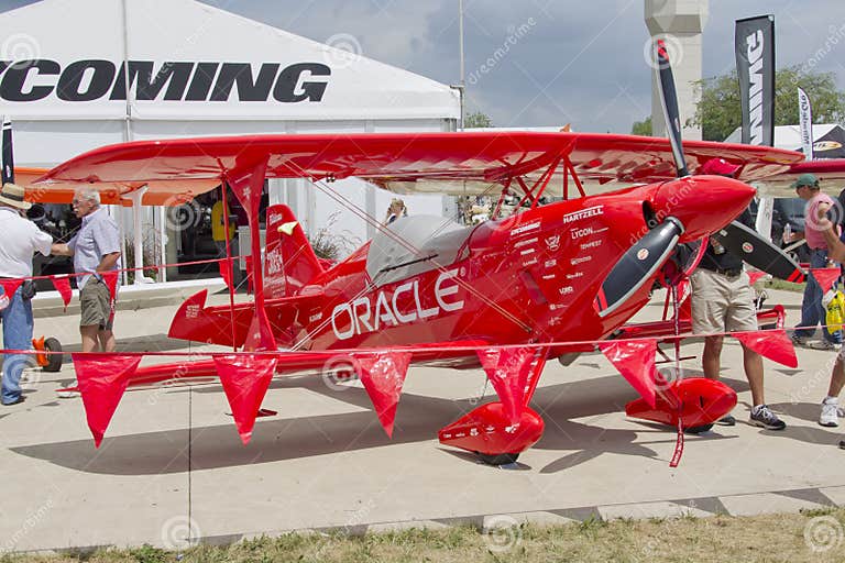 Front View of a Red Oracle Airplane Editorial Photo - Image of wings ...