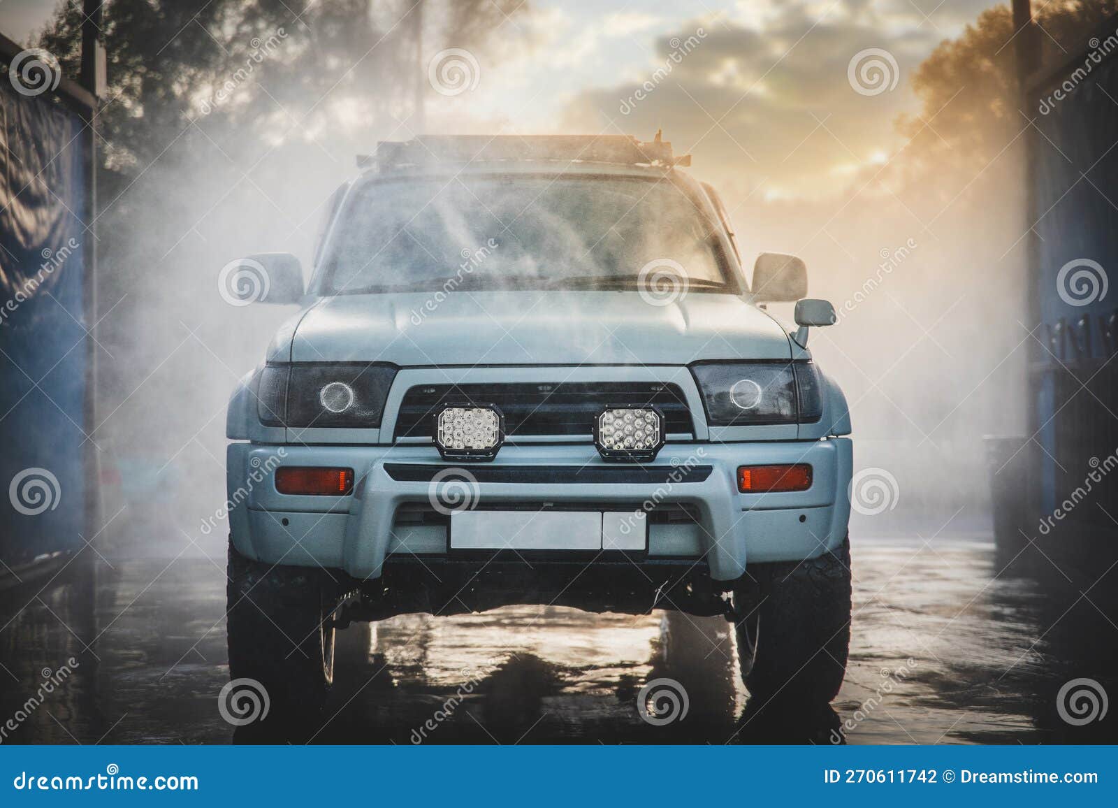 Front View of Self-service Car Wash with Box in Which the White Car are ...