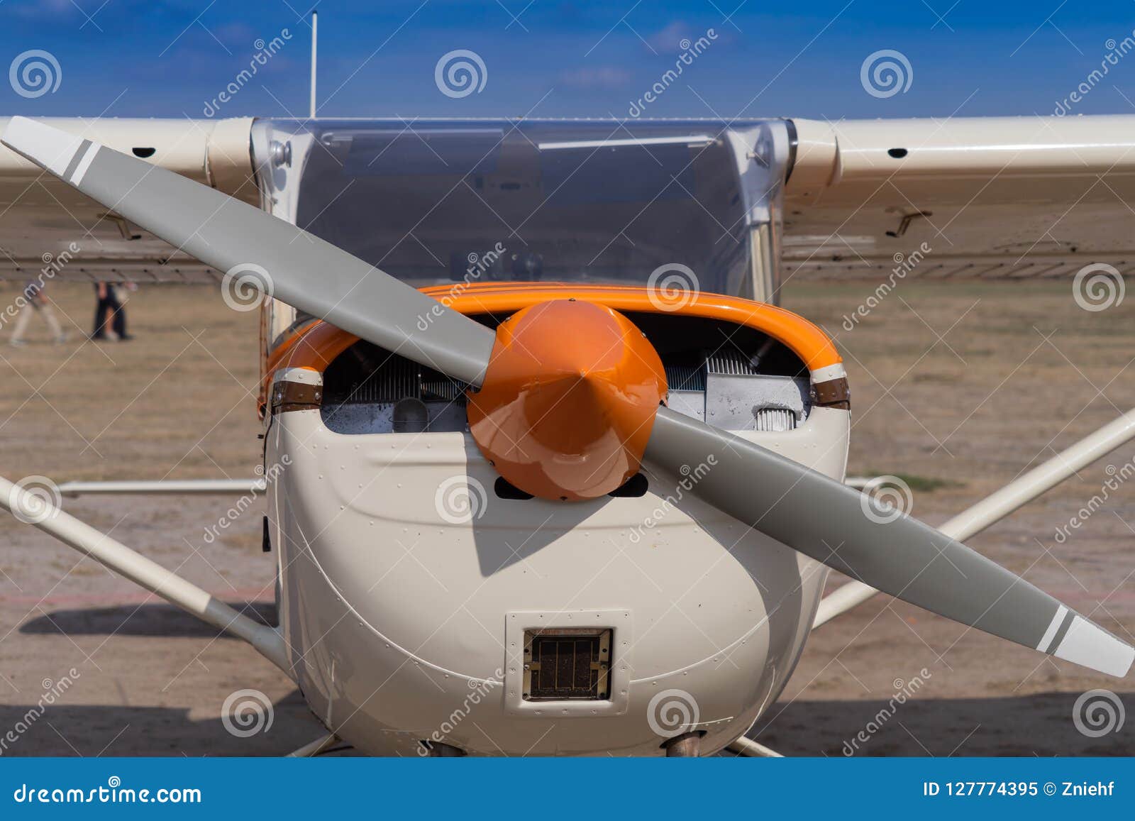 Front View of a Single Engine Propeller Aircraft Stock Image - Image of ...