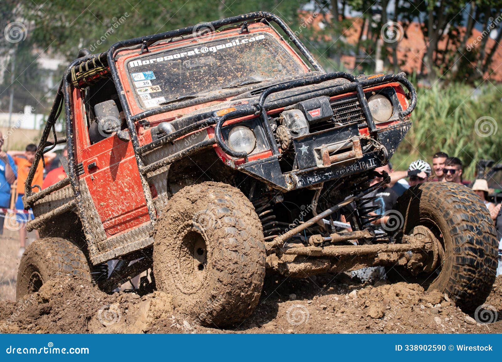 Suzuki Samurai Climbing A Mud Slope On The 4x4 Club Circuit Editorial ...