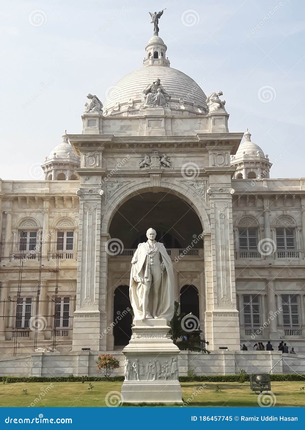 Front View of Victoria Memorial Stock Image - Image of building, column ...