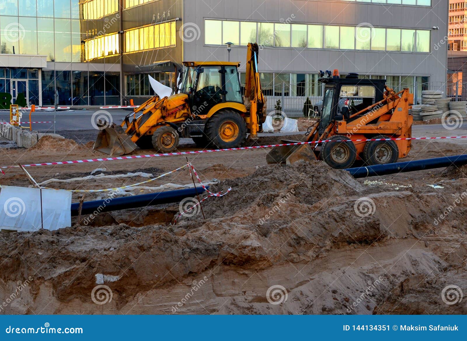 Front Wheel Loader Working on the Working Platform Stock Image - Image ...