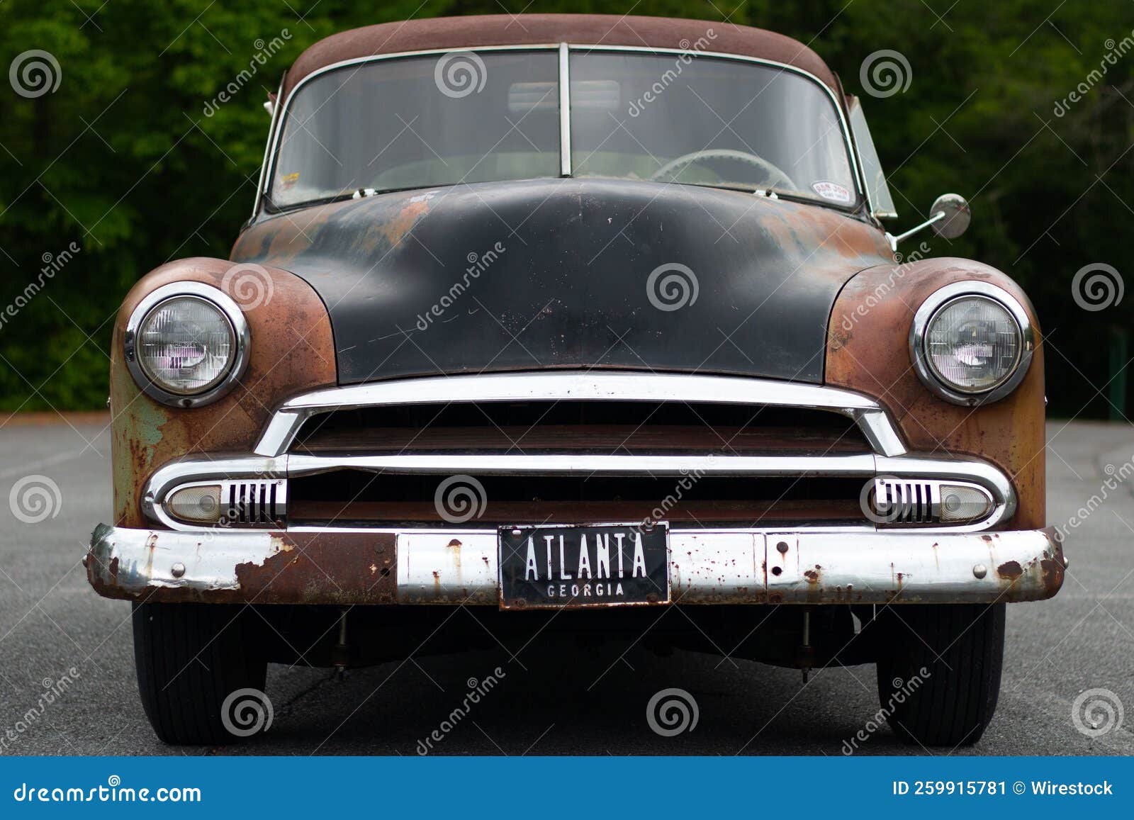 Old Rusty Chevrolet Pickup Truck Shows Pumpkins On Way To Grand ...