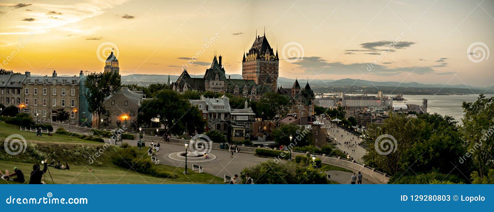 Frontenac Castle in Old Quebec City in the Beautiful Sunrise Light ...