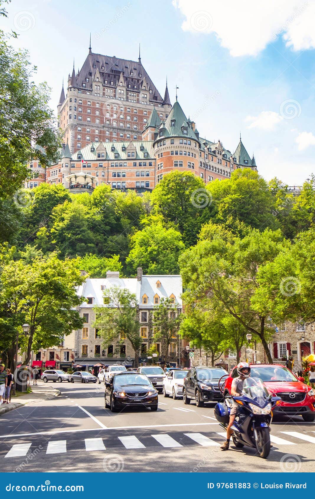 Frontenac Castle editorial stock photo. Image of streetphoto - 97681883