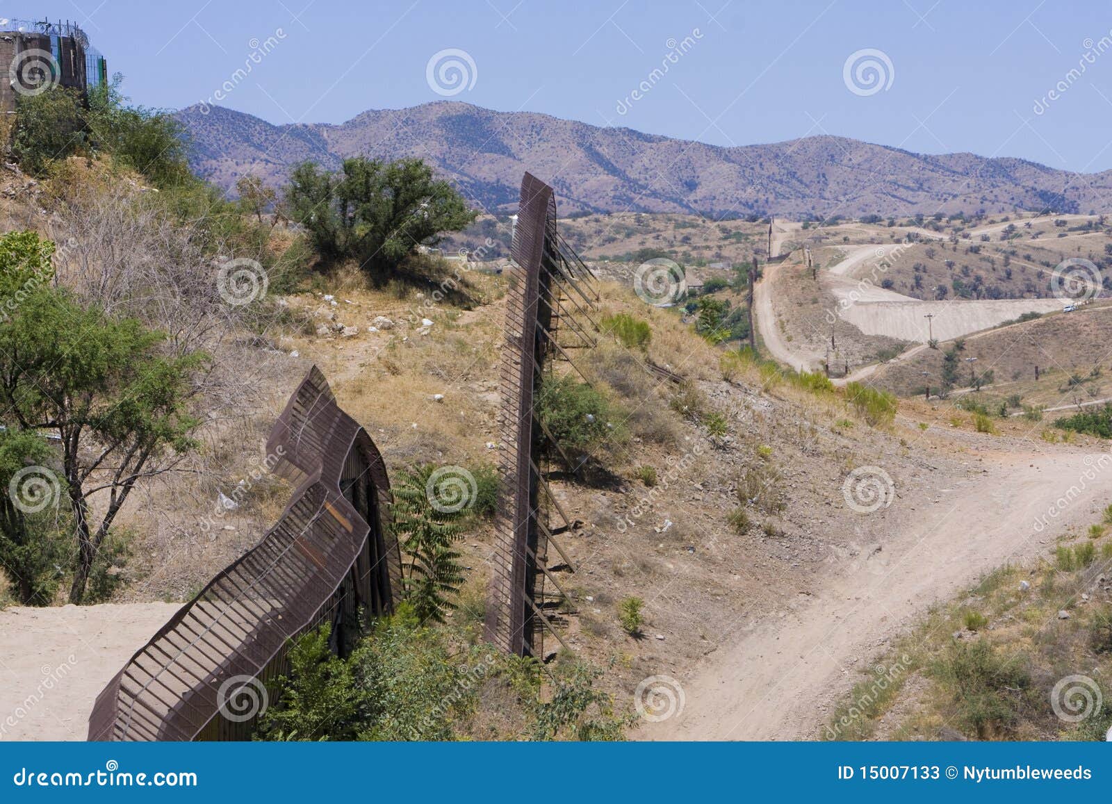 Frontera Internacional De USA/Mexico Imagen de archivo - Imagen de ...