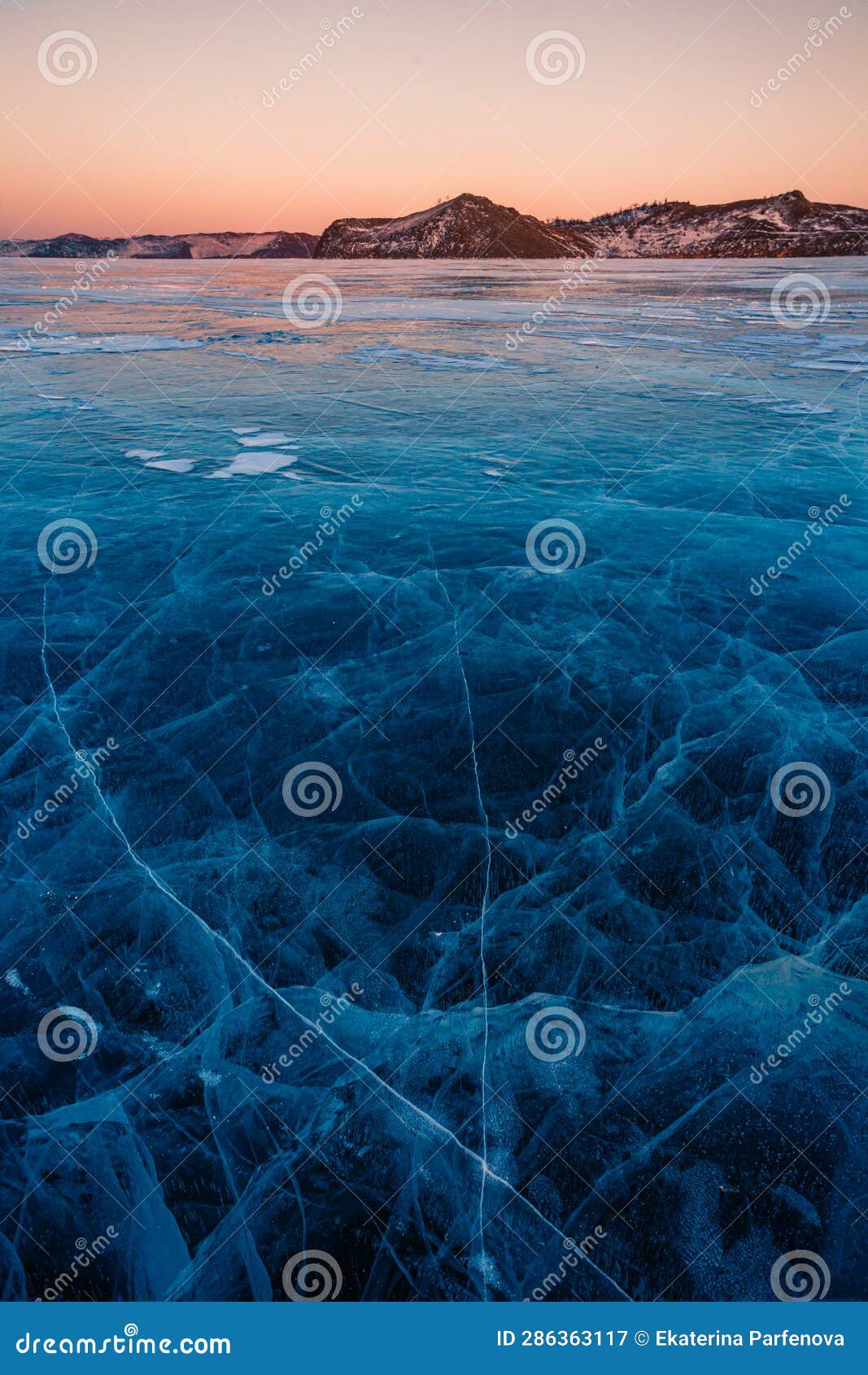 Frost and ice on the rocks stock image. Image of underwater - 286363117