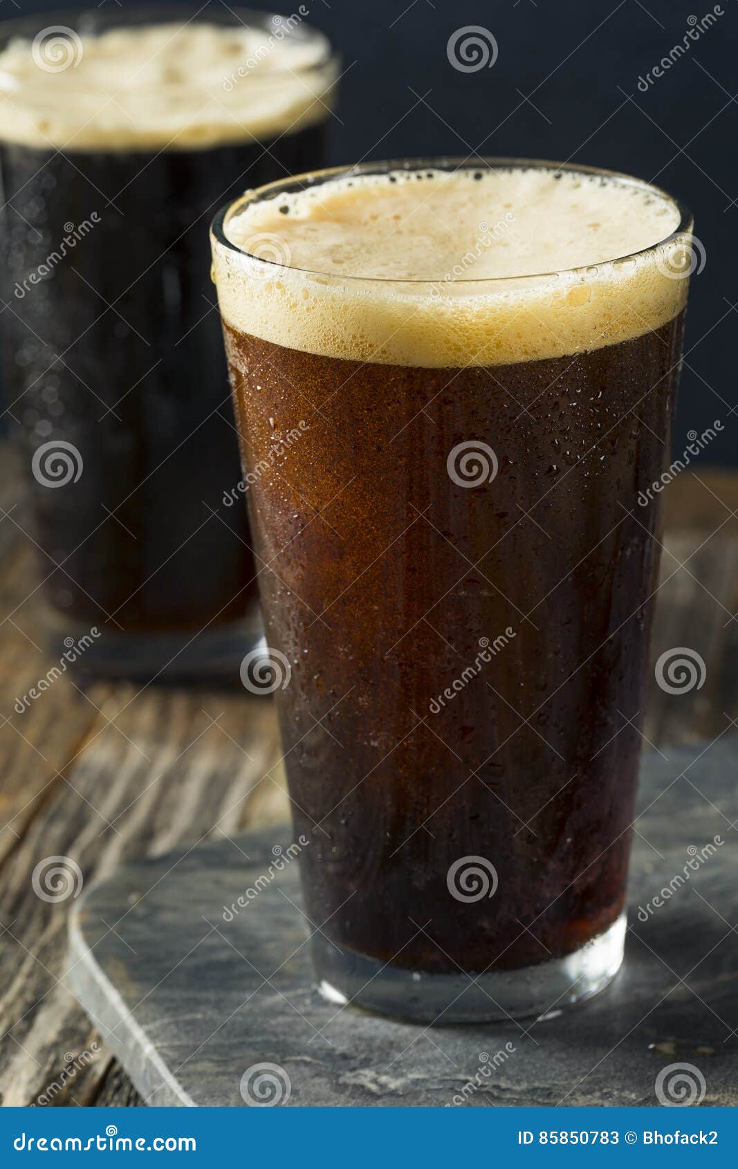Frothy Nitro Cold Brew Coffee Stock Image - Image of glass, cafe: 85850783