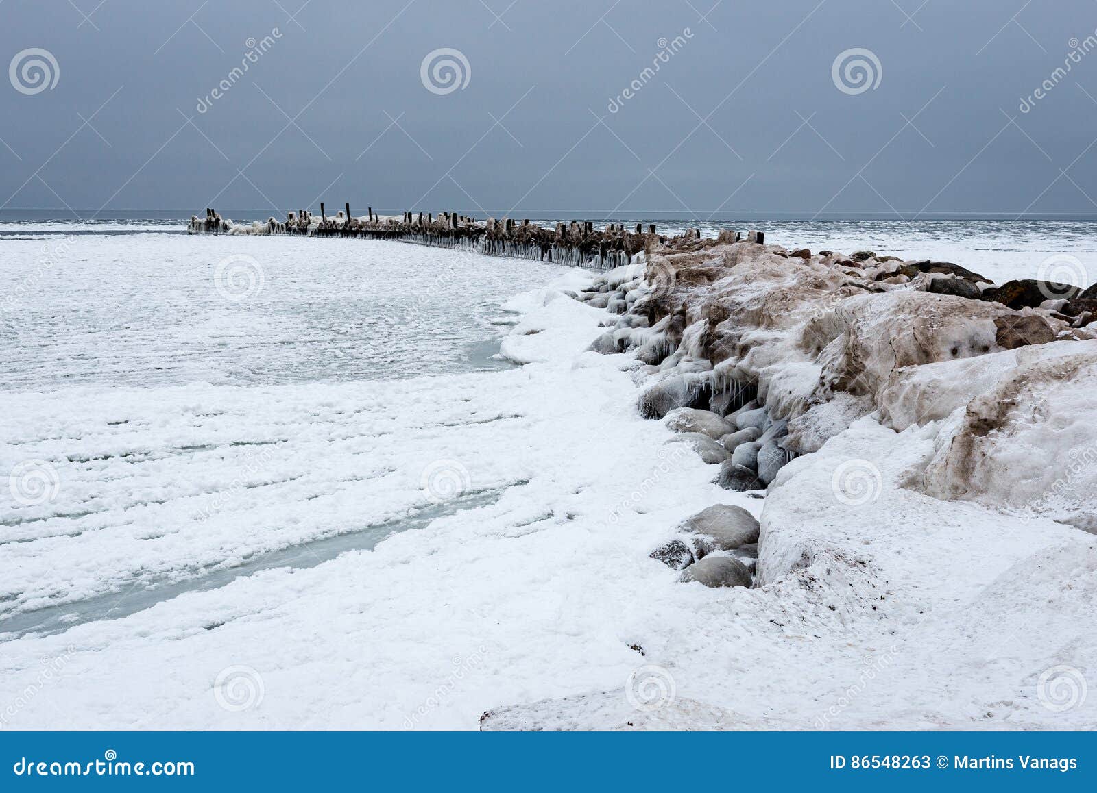 Frozen Beach in Cold Winters Day Stock Image - Image of arctic, natural ...
