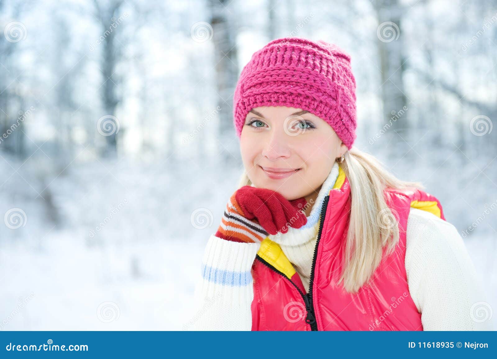 Frozen beautiful woman stock image. Image of close, gloves - 11618935