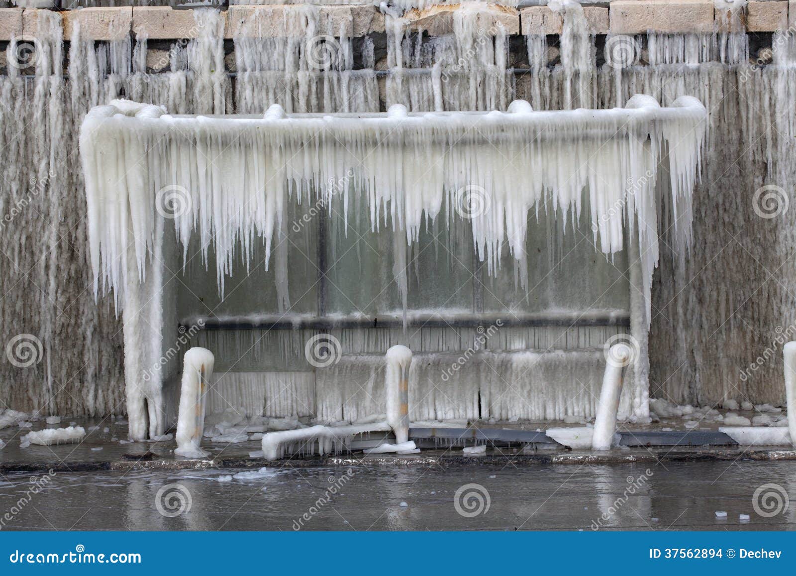 Frozen Stop Sign Vertical Royalty-Free Stock Photography ...