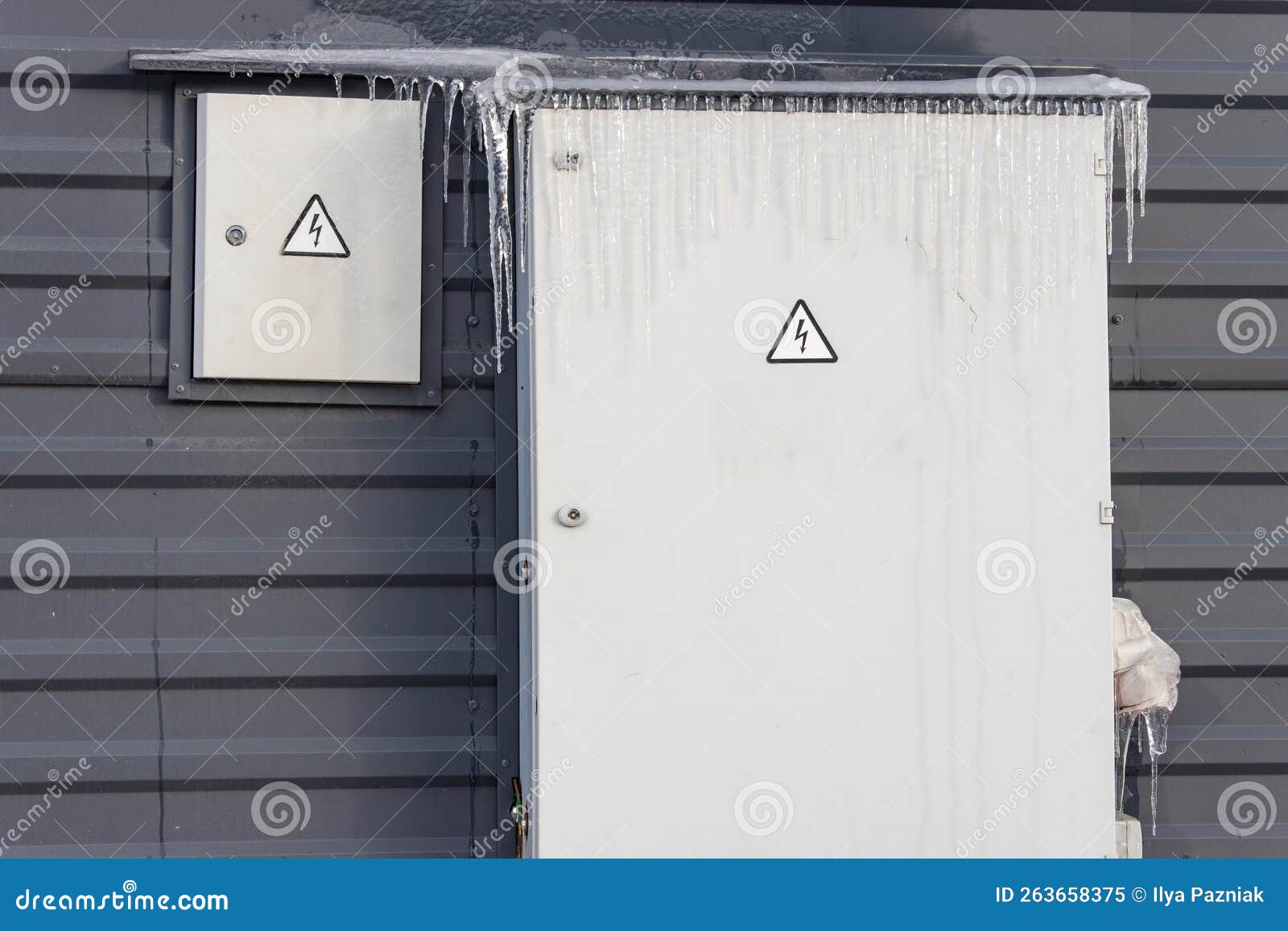Fuse Box Shock Sign Stock Photos - Free & Royalty-Free Stock Photos ...
