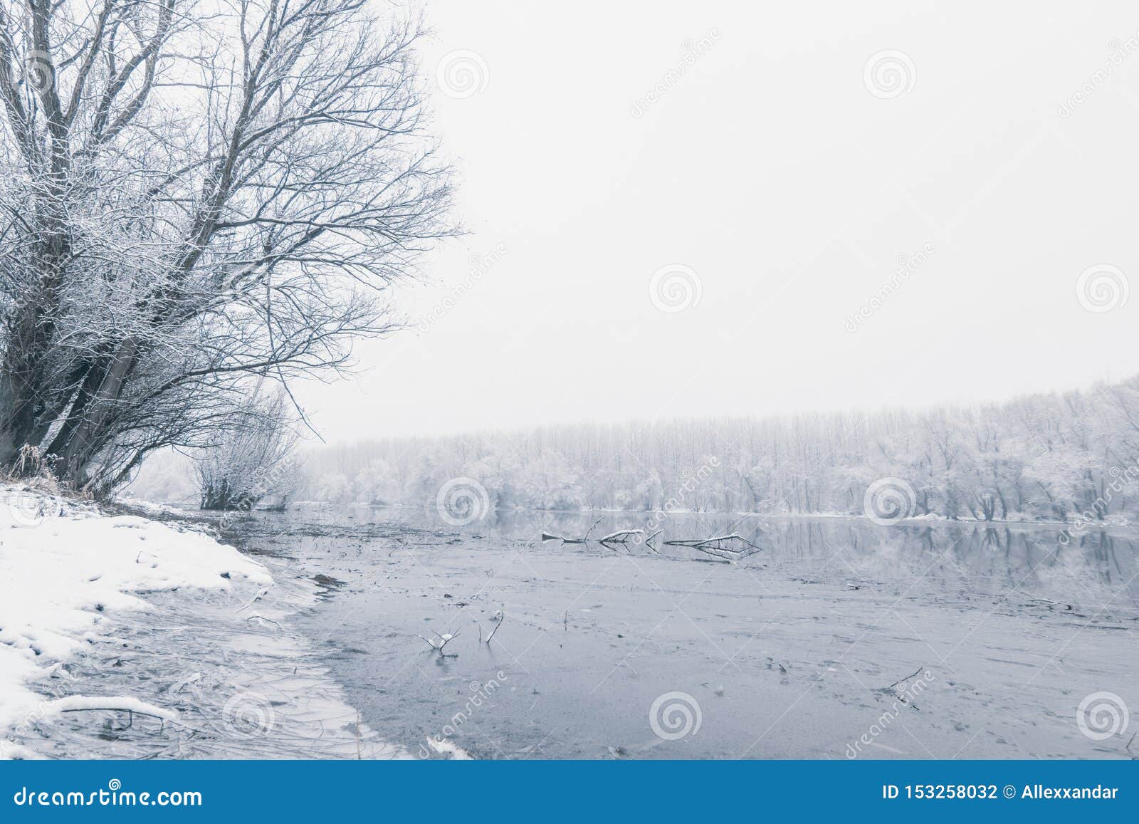 Frozen Lake in Winter, Winter Lake Scene Reflecting in the Water Stock ...