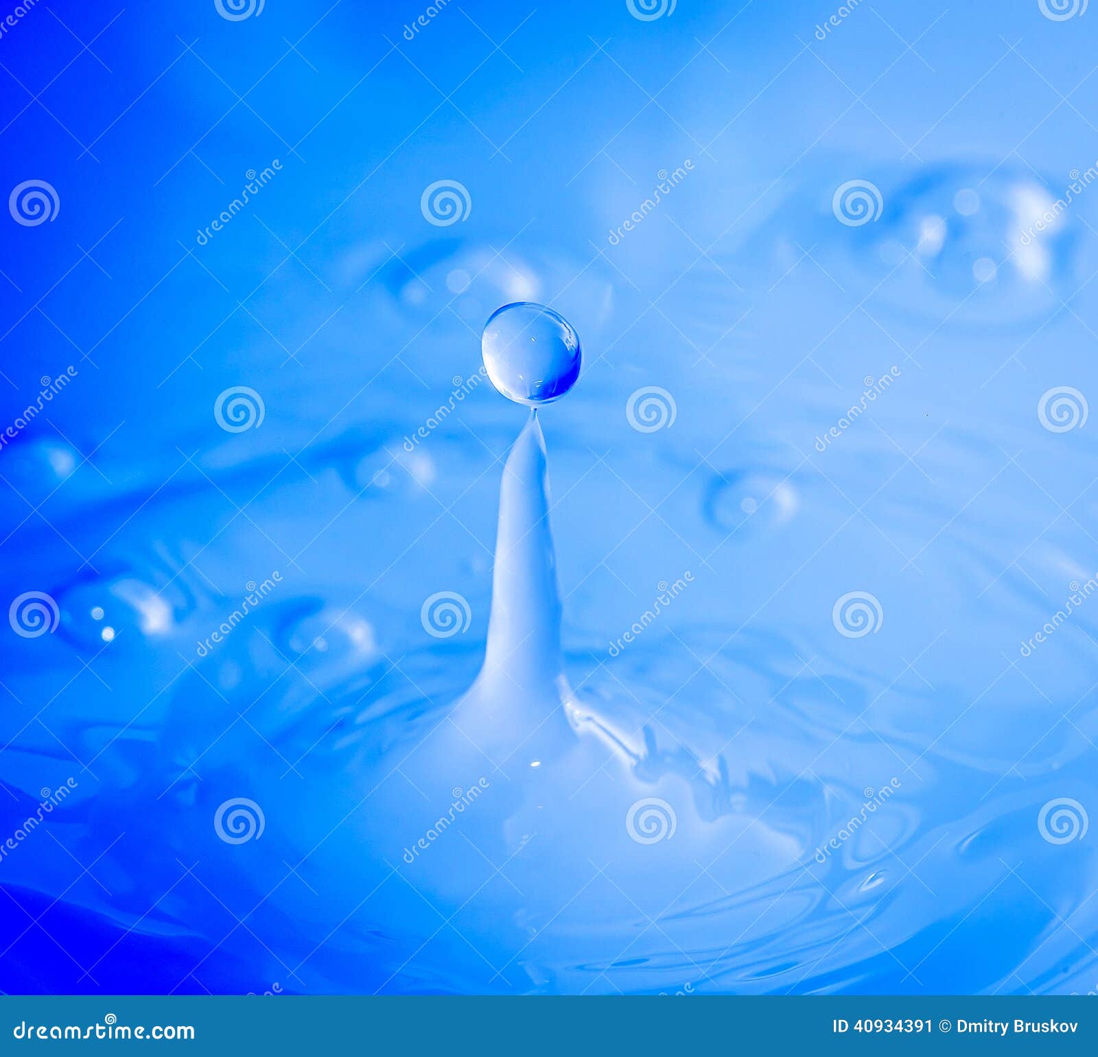 Frozen liquid droplet stock image. Image of clear, close - 40934391