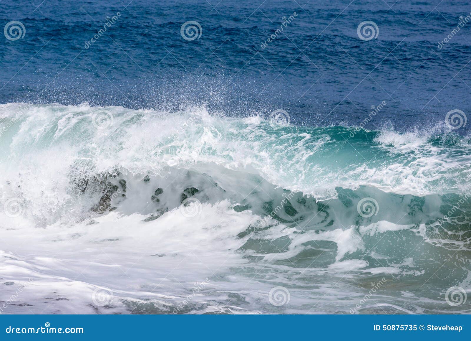 Frozen Motion of Large Wave on Beach Stock Image - Image of nature ...