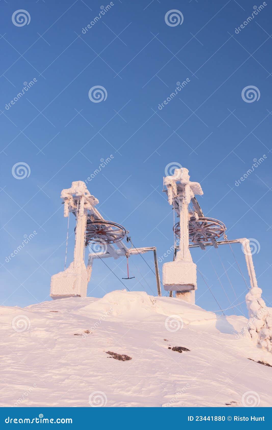 Frozen Ski Resort Elevators Stock Photo - Image of disk, hang: 23441880