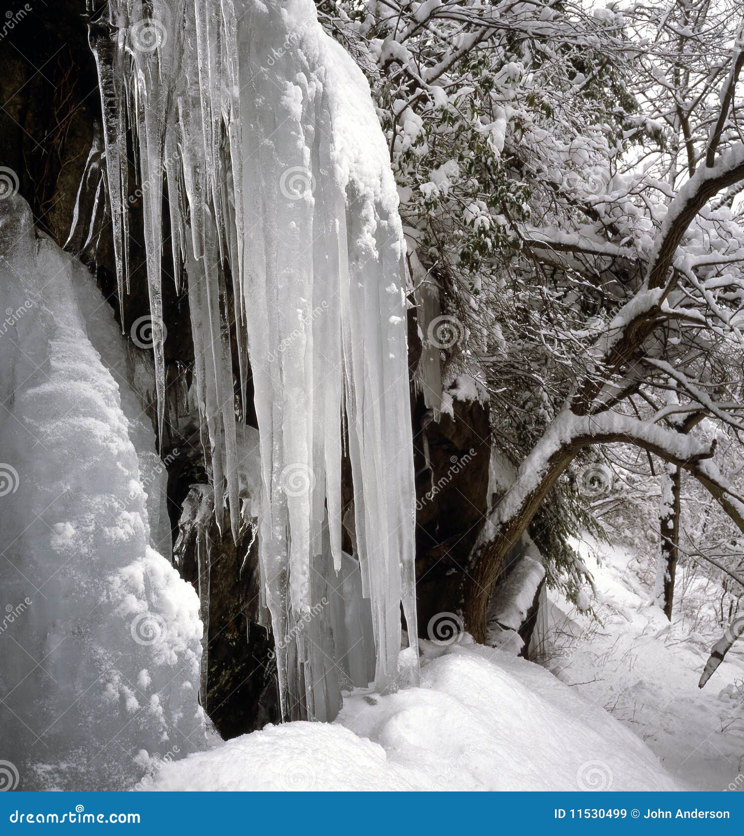 Frozen waterfall stock image. Image of winter, freezing - 11530499
