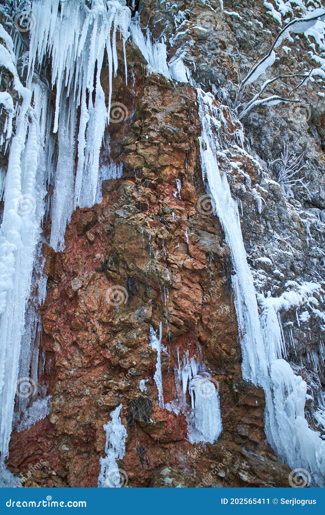Frozen waterfall in winter stock image. Image of icefall - 202565411