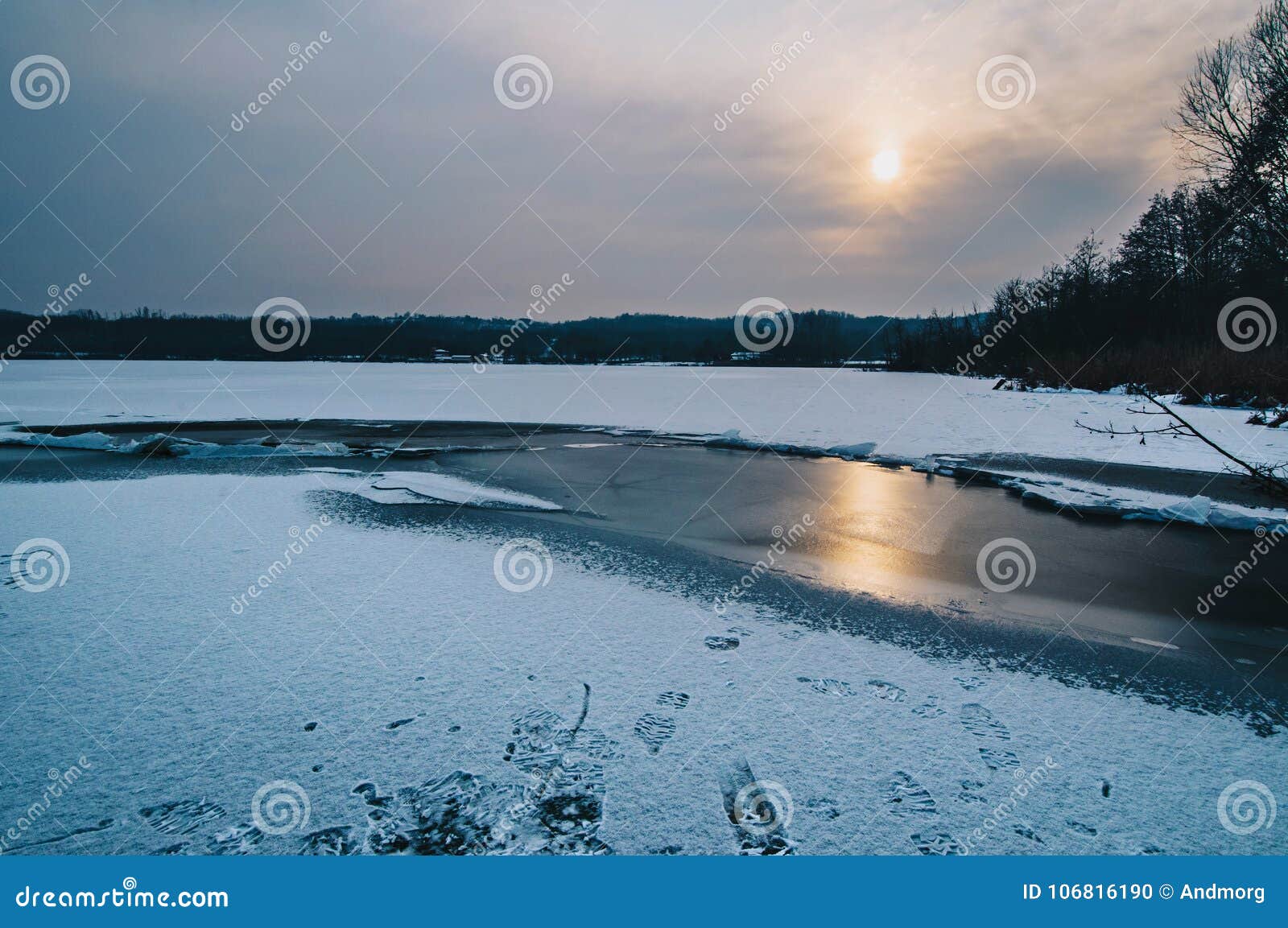 Frozen Winter Lake at Sunset Stock Photo - Image of lake, season: 106816190