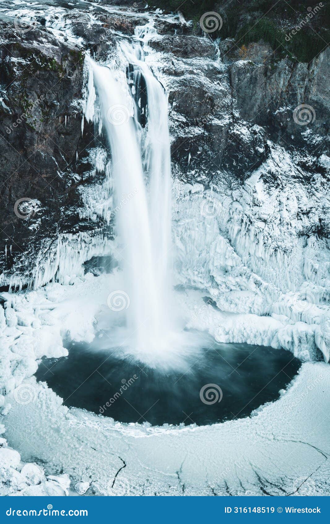 Frozen Winter Waterfall at Snoqualmie, WA. Stock Image - Image of winter, nature: 316148519
