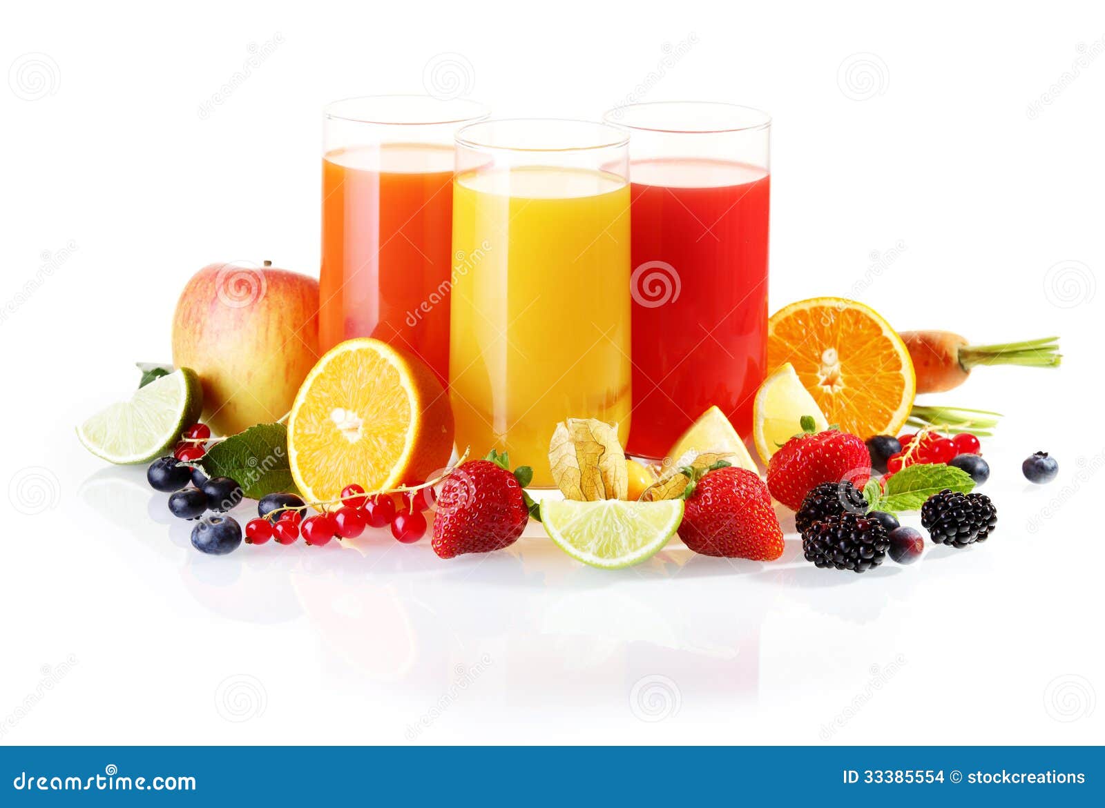 Fruit Frais Avec Des Verres De Jus Photo stock - Image du décoration ...
