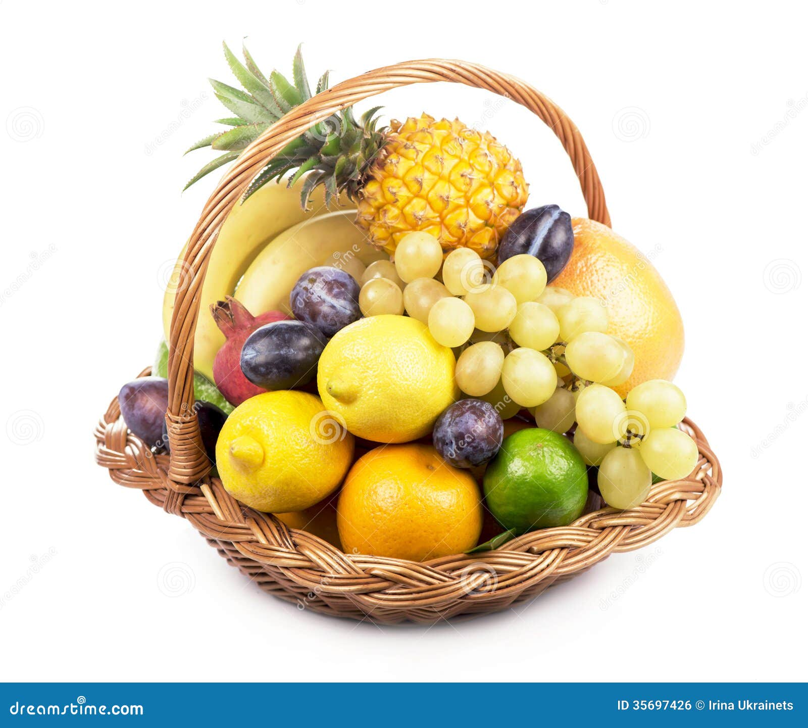 Fruit Frais Dans Un Panier En Osier Photo stock - Image du citrons ...