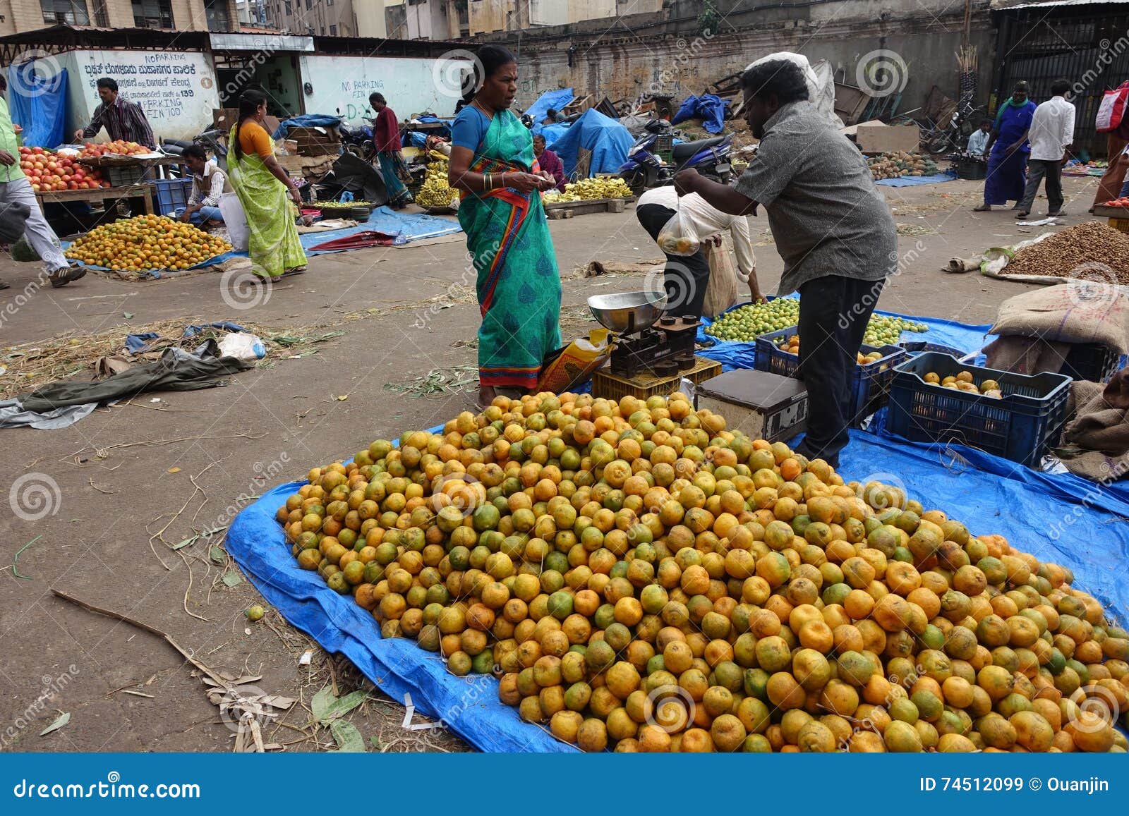 Fruit Market in Bengaluru (Bangalore) Editorial Stock Image - Image of ...