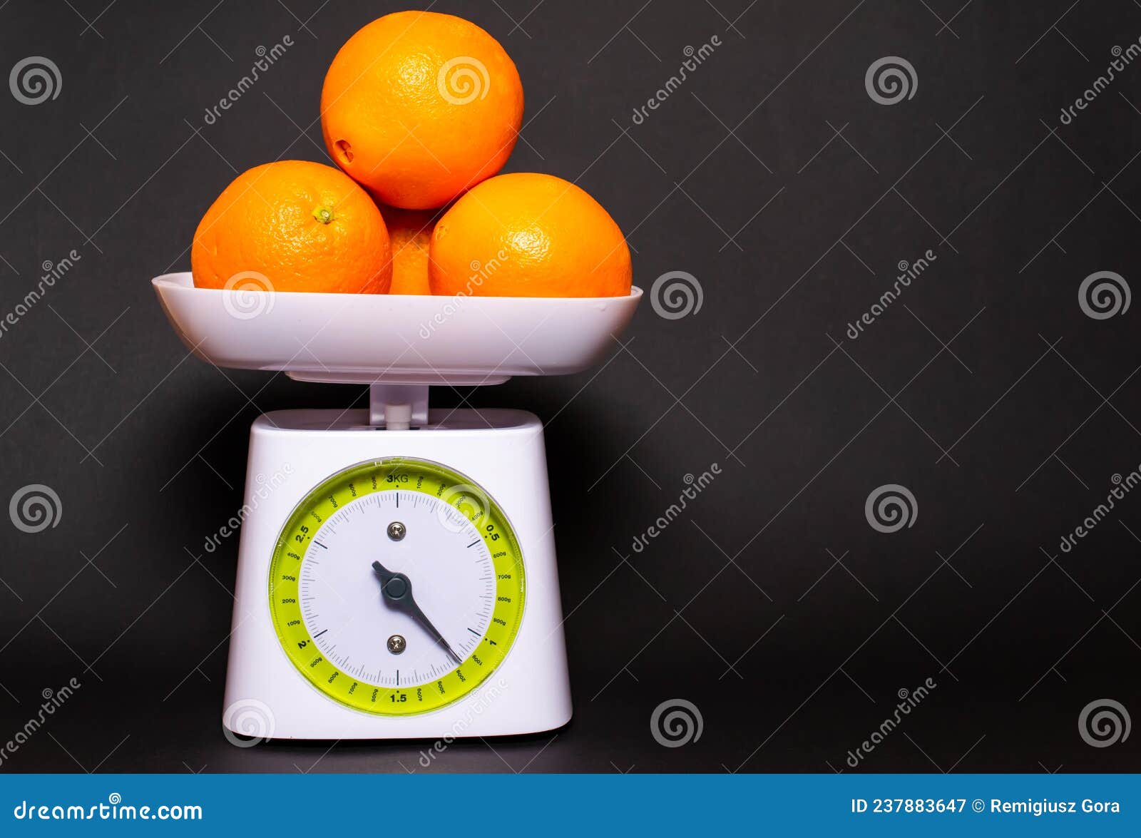 Fruit .oranges on a Scale Pointer Stock Image - Image of vegetables ...