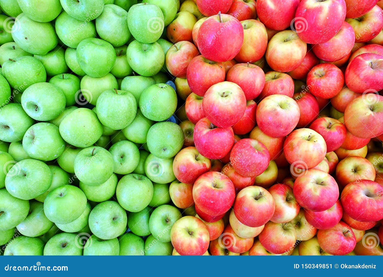 Fruit Red and Green Organic Apple Stock Image - Image of market, leaf ...