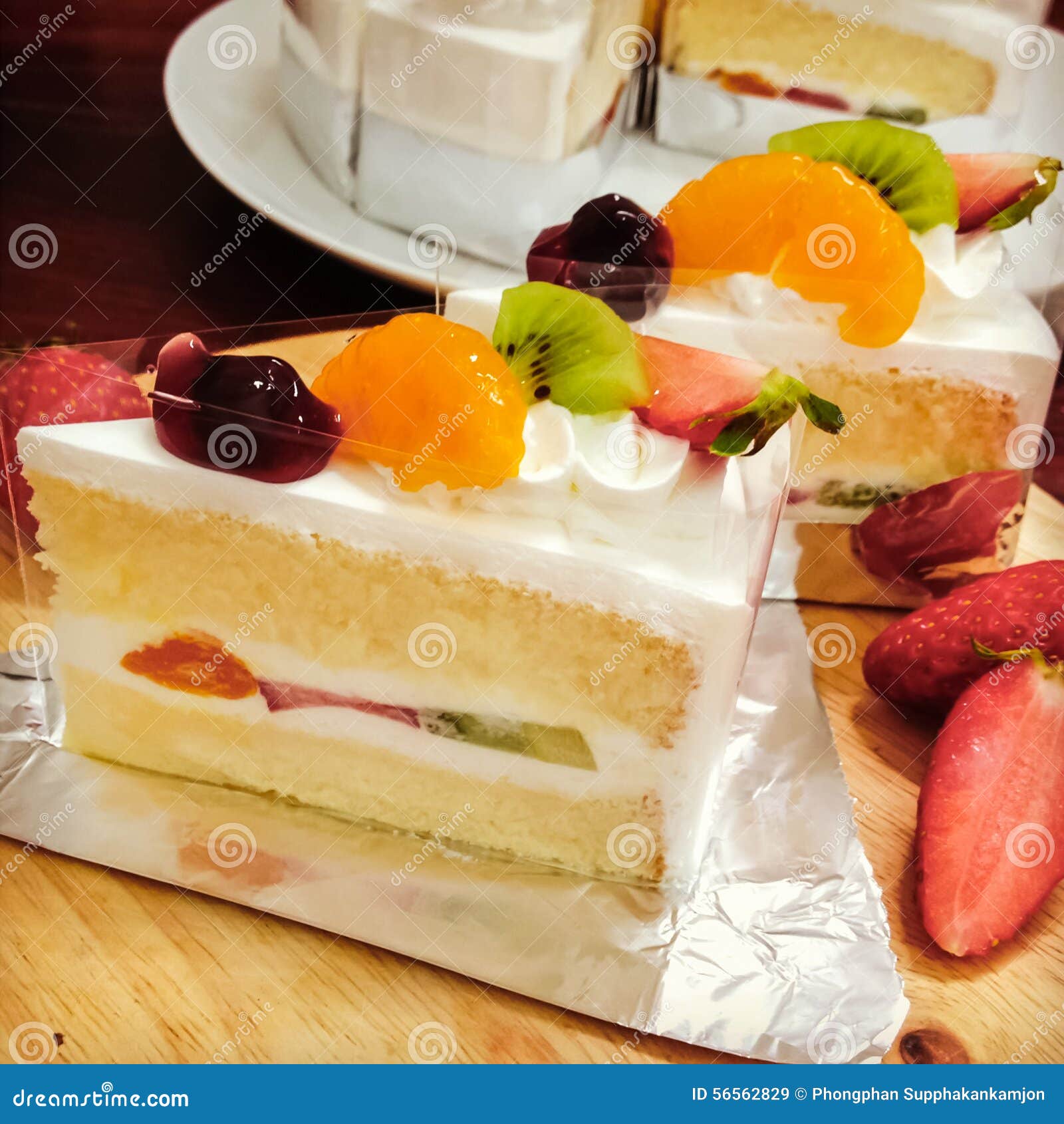 Fruit shortcake stock image. Image of delicious, decoration - 56562829