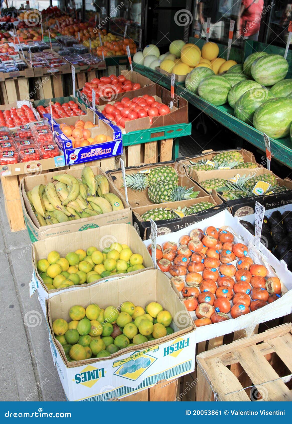 Fruit Stand editorial photo. Image of people, grocery - 20053861
