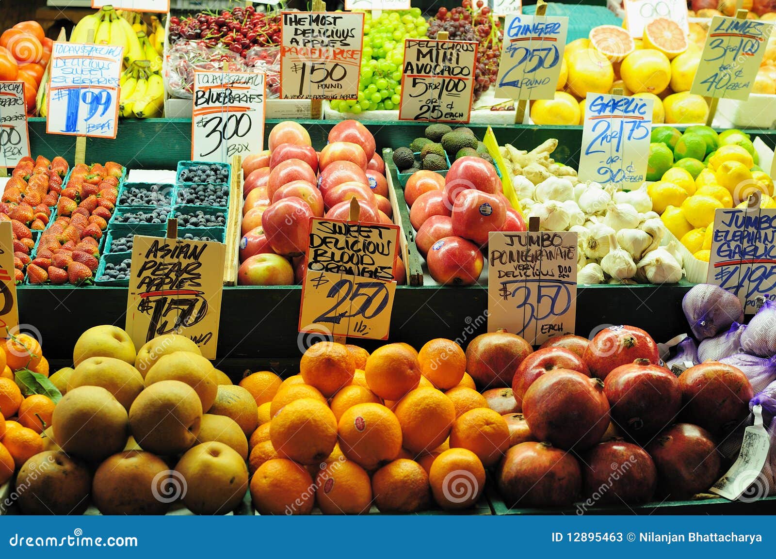 Fruit and Vegetable shop stock image. Image of produce - 12895463