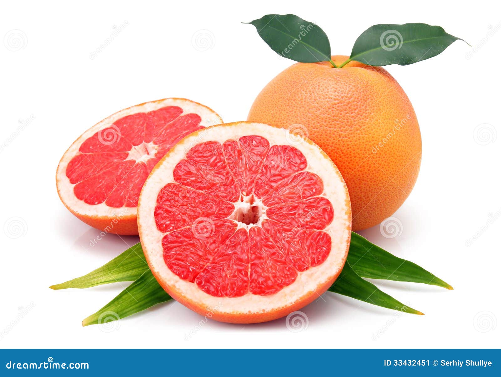 Fruits De Pamplemousse Avec Les Coupes Et La Feuille Verte D'isolement ...