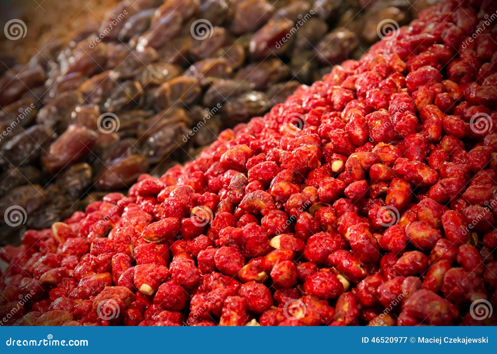 Fruits secs au Maroc image stock. Image du datte, assortiment - 46520977