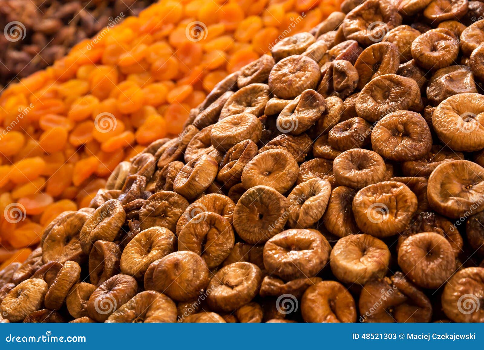Fruits secs au Maroc image stock. Image du organique - 48521303