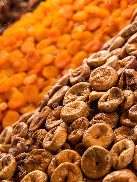 Fruits secs au Maroc photo stock. Image du affaires, sain - 50382430