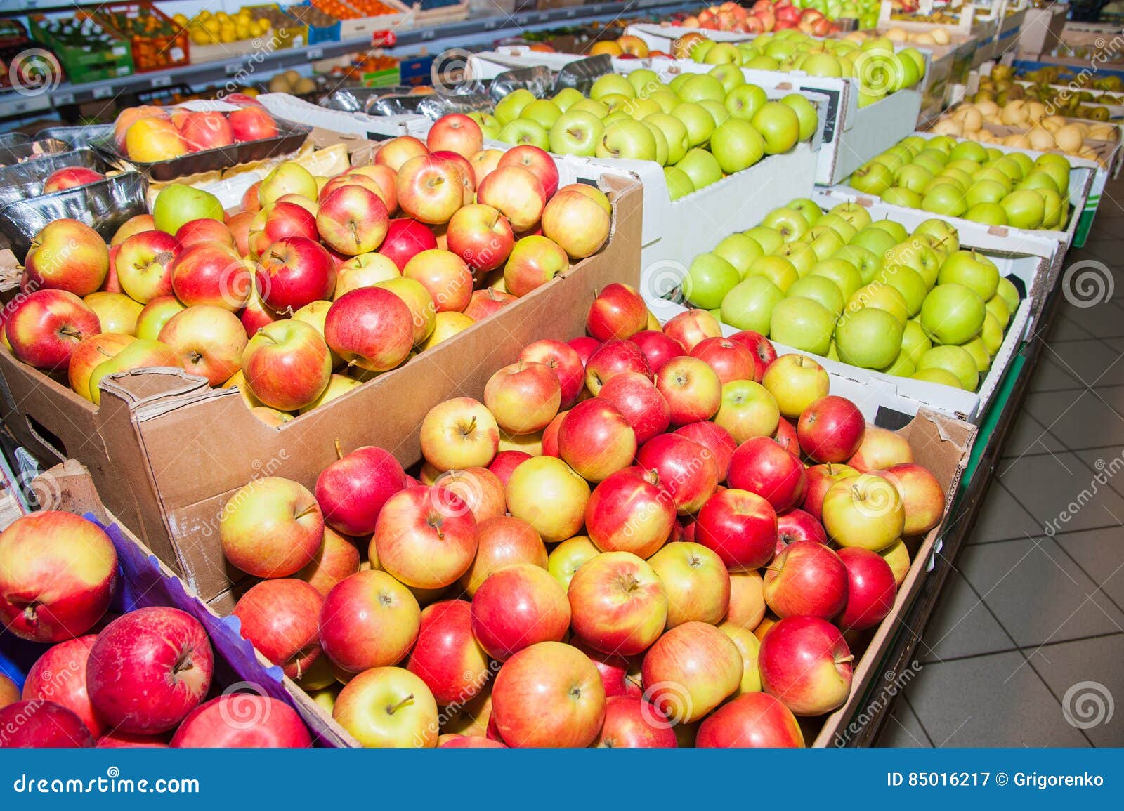 Fruits in supermarket stock image. Image of apples, market - 85016217