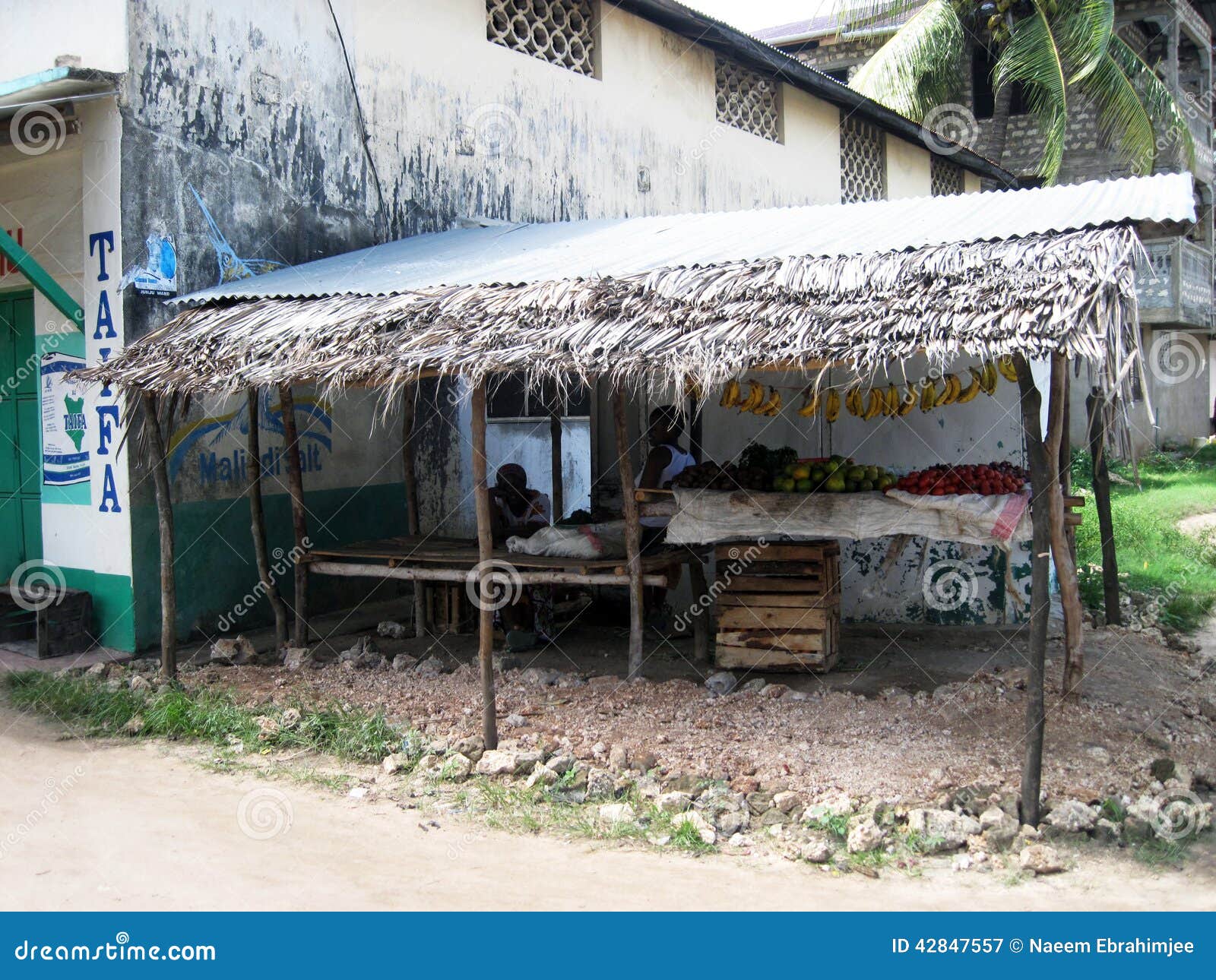 Fruittribune Mombasa redactionele fotografie. Image of bananen - 42847557