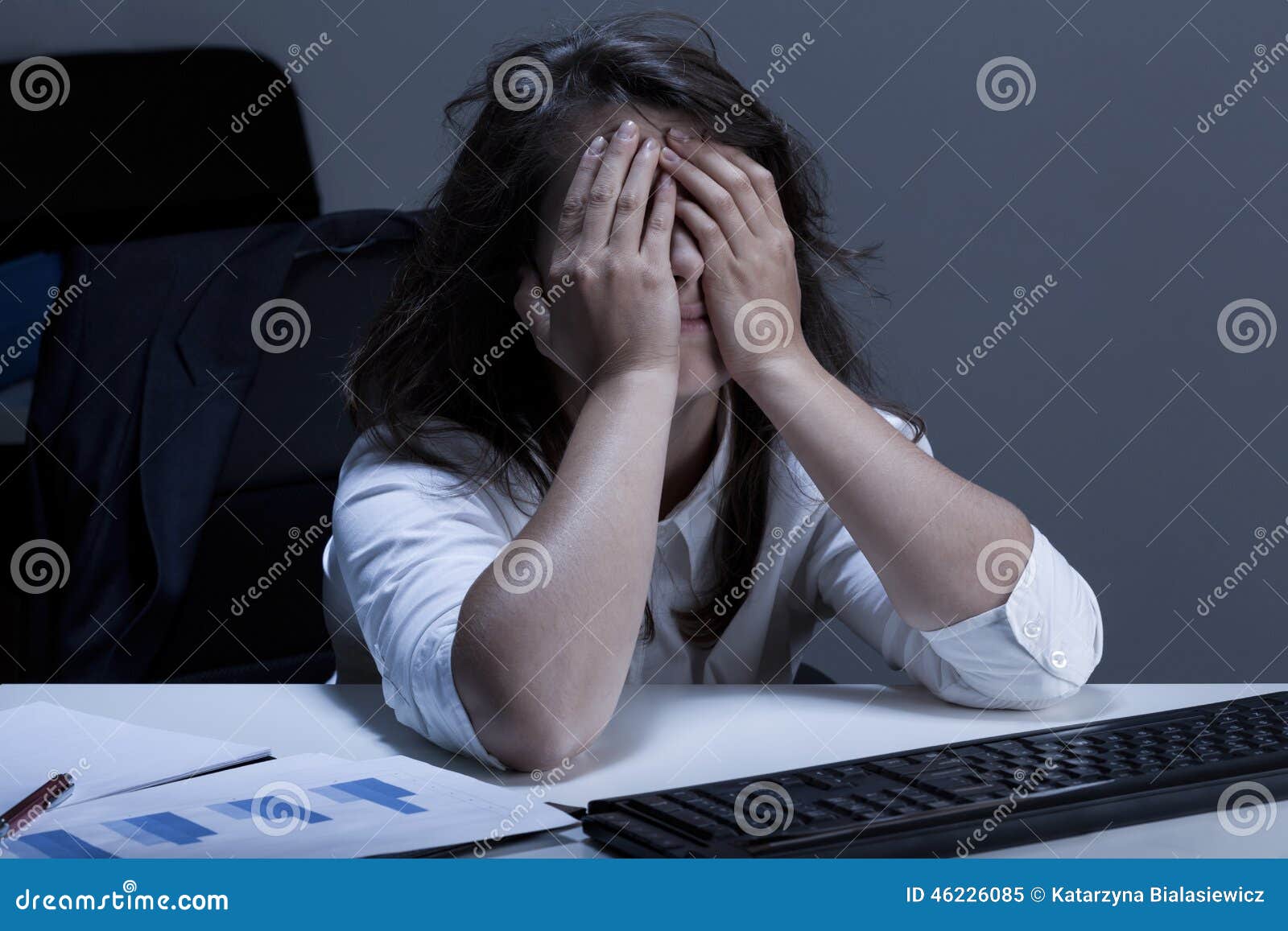 Frustrated Businesswoman Analyzing Chart Stock Image - Image of sadness ...