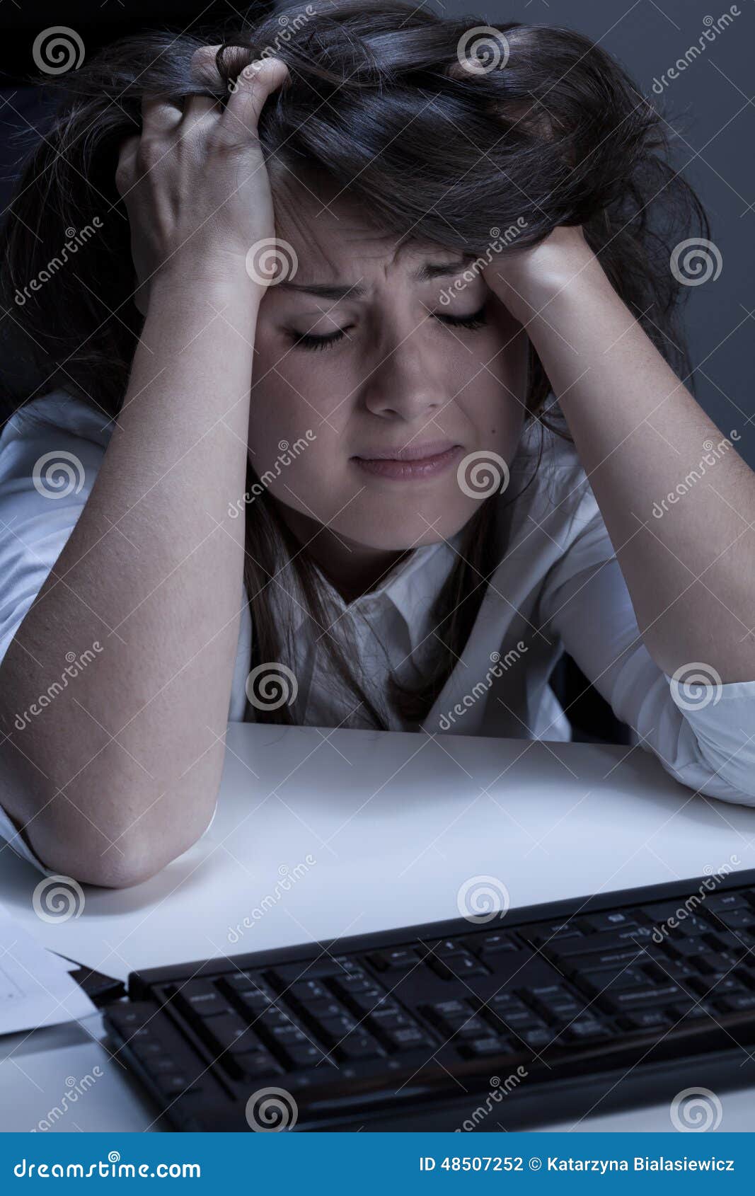 Frustrated Worker Going To Cry Stock Photo - Image of female, computer ...