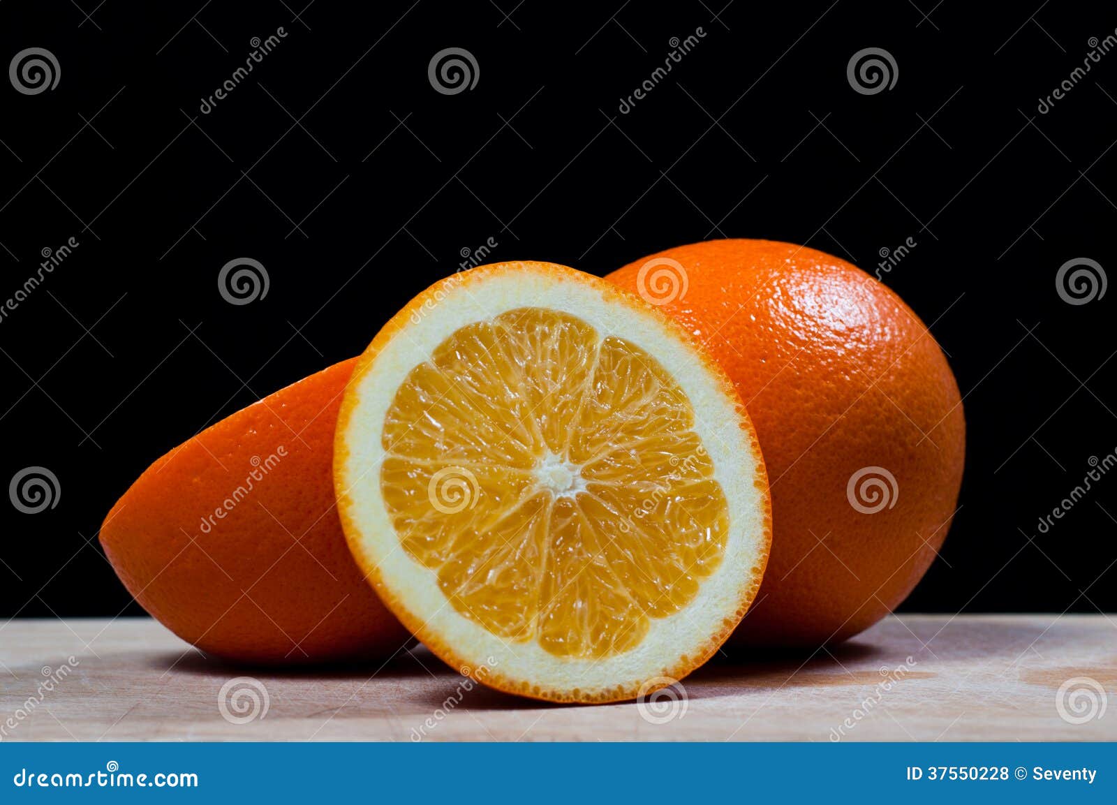 Fruta anaranjada fresca foto de archivo. Imagen de anaranjado - 37550228