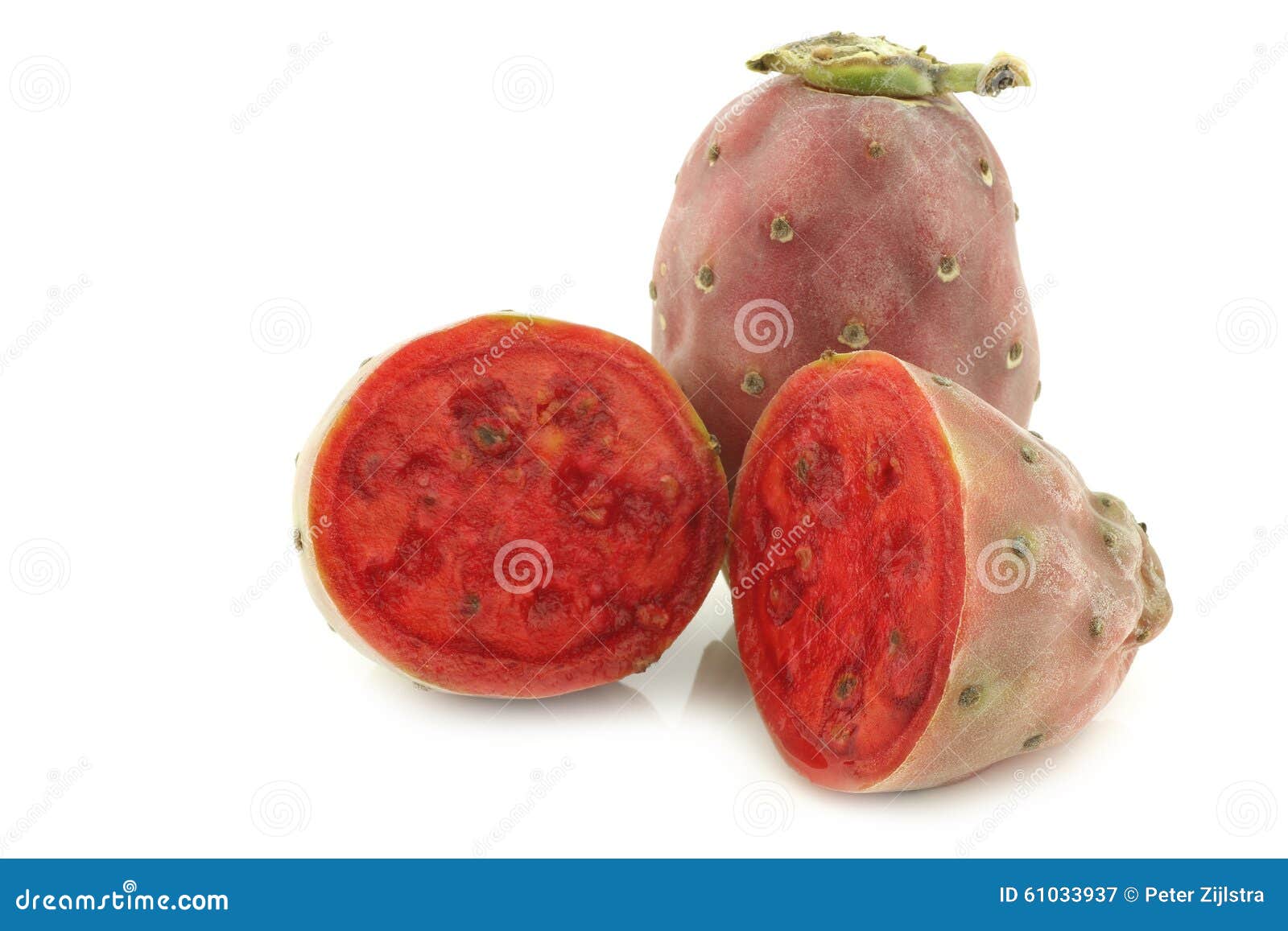 Fruta Colorida Fresca Do Cacto E Um Corte Uma Imagem de Stock - Imagem ...