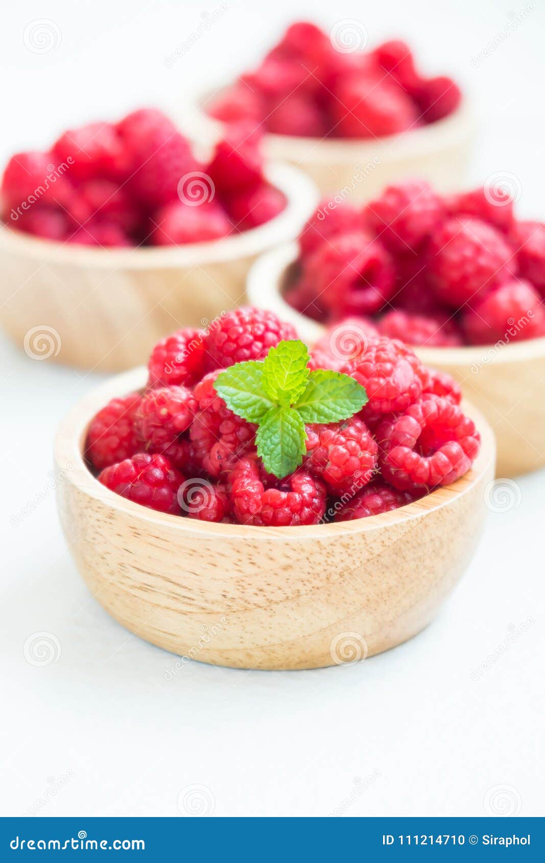 Fruta De Las Frambuesas Rojas Foto de archivo - Imagen de blanco ...