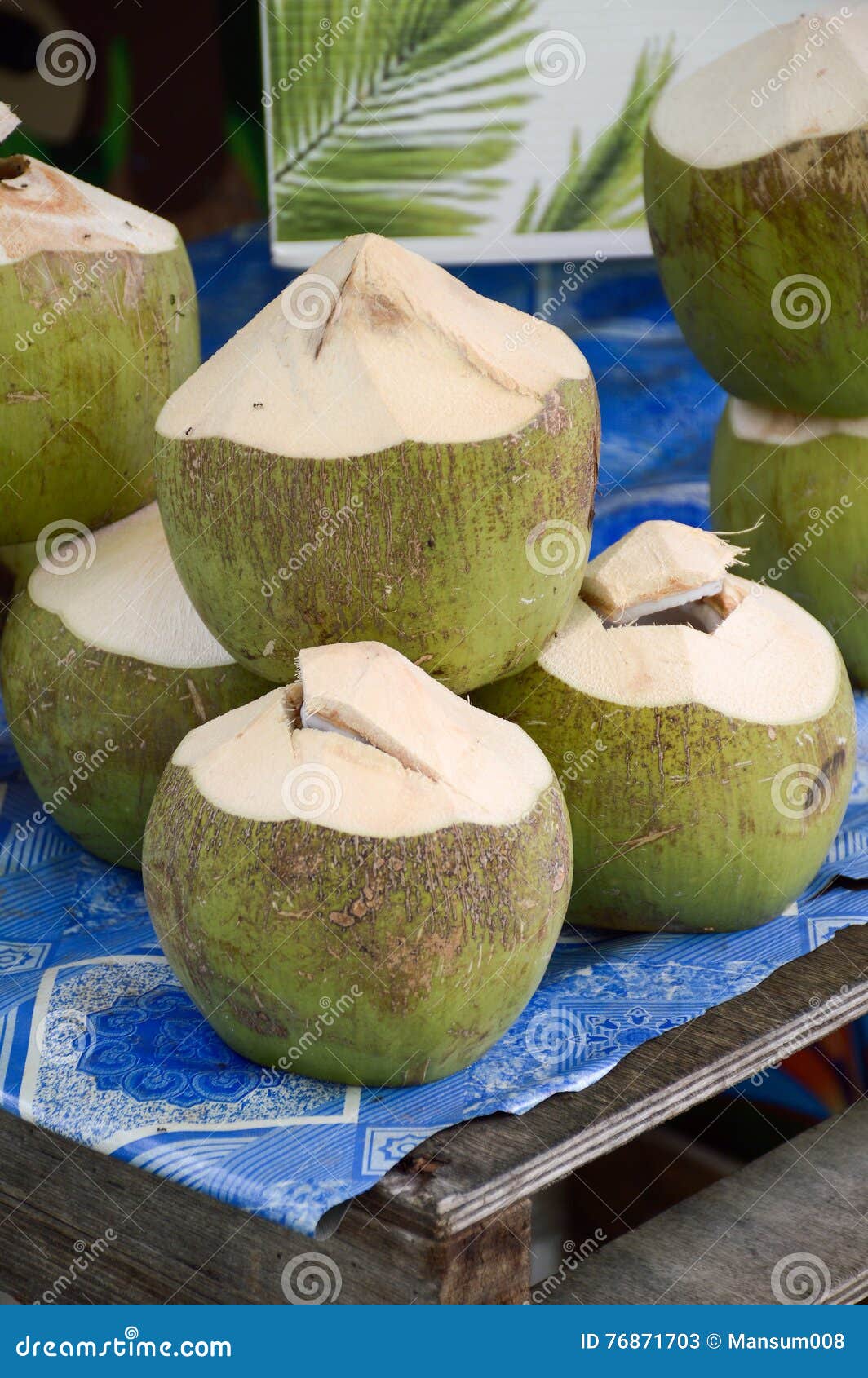 Fruta del coco imagen de archivo. Imagen de coco, delicioso - 76871703