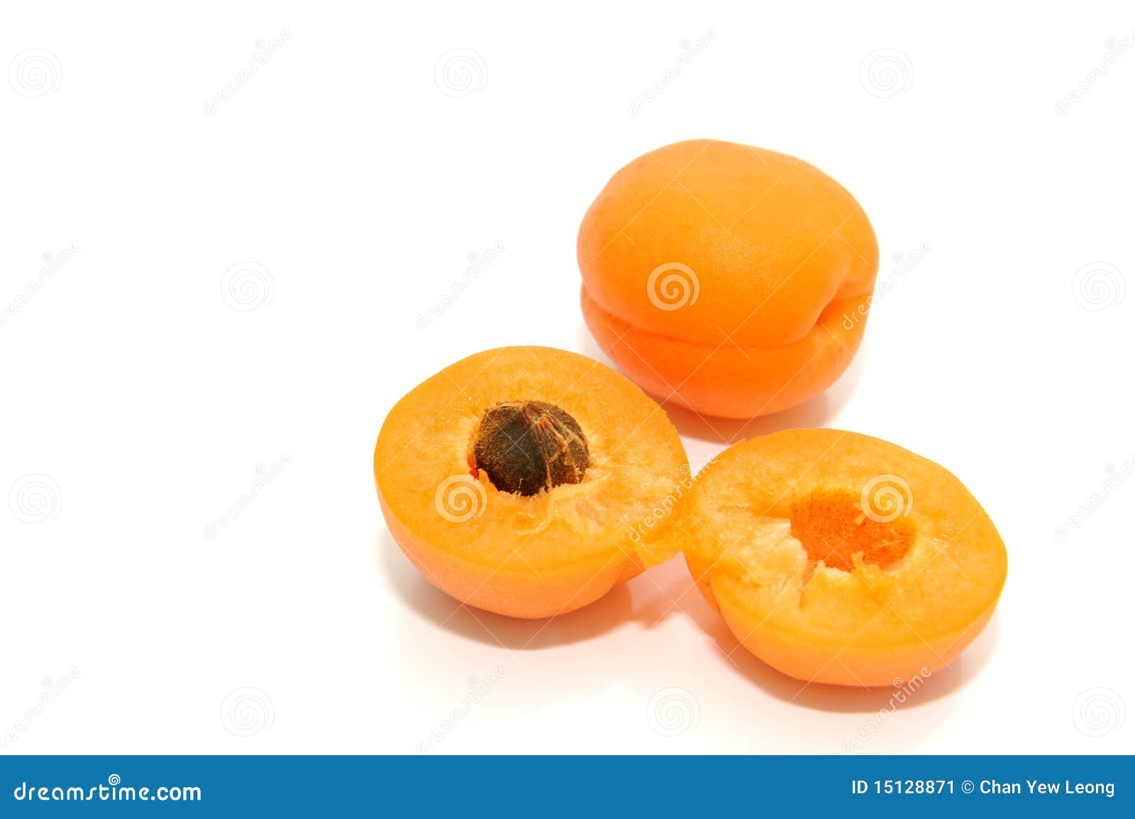 Fruta do alperce imagem de stock. Imagem de brilhante - 15128871