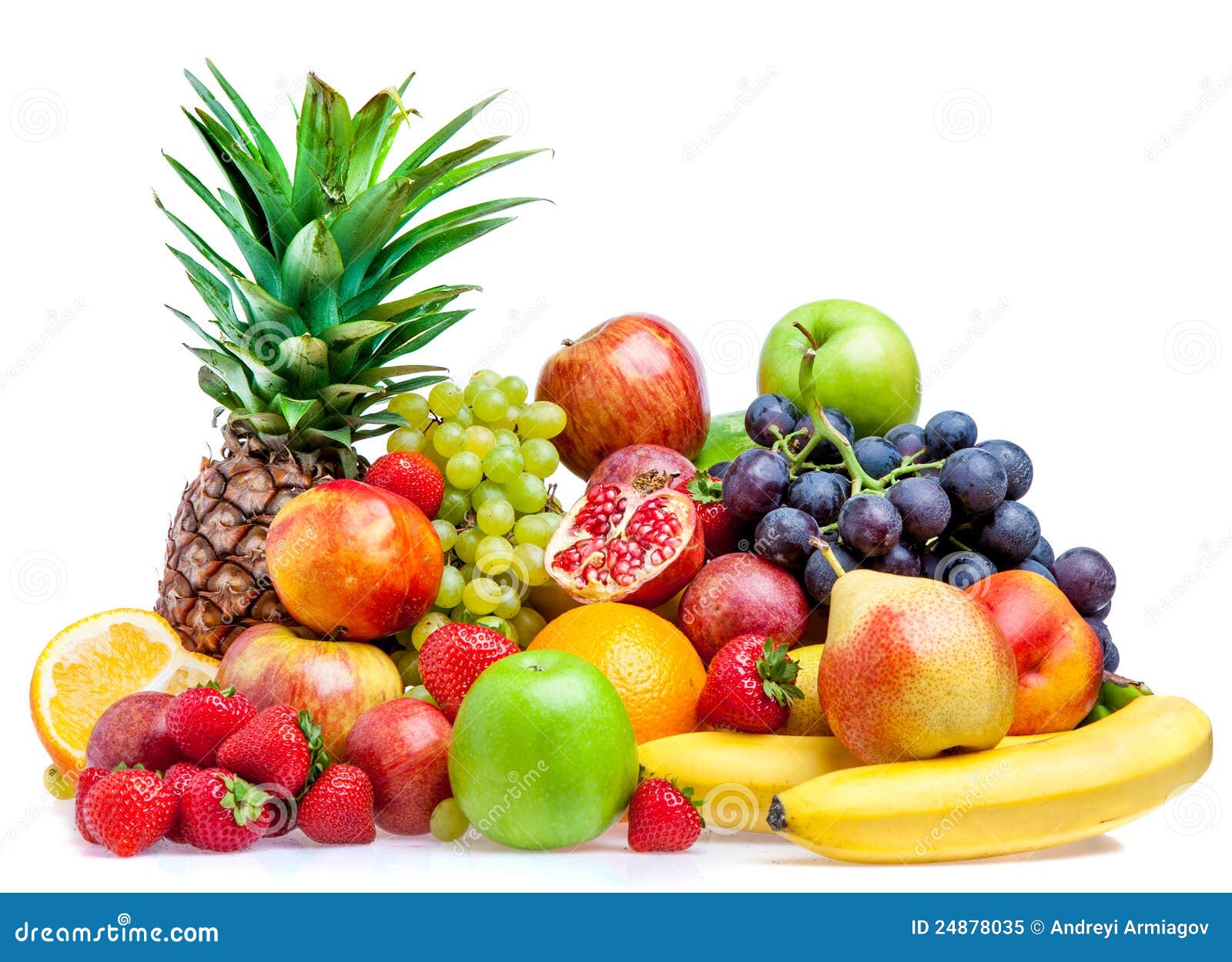 Fruta en un fondo blanco imagen de archivo. Imagen de ciruelo - 24878035