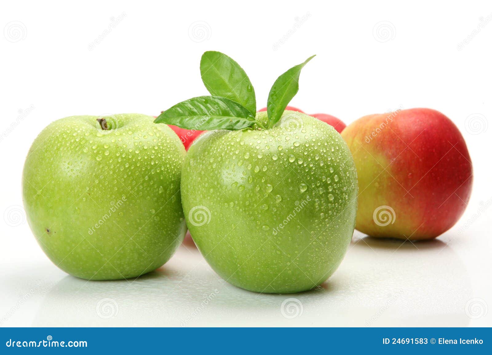 Fruta madura imagen de archivo. Imagen de fruta, hoja - 24691583