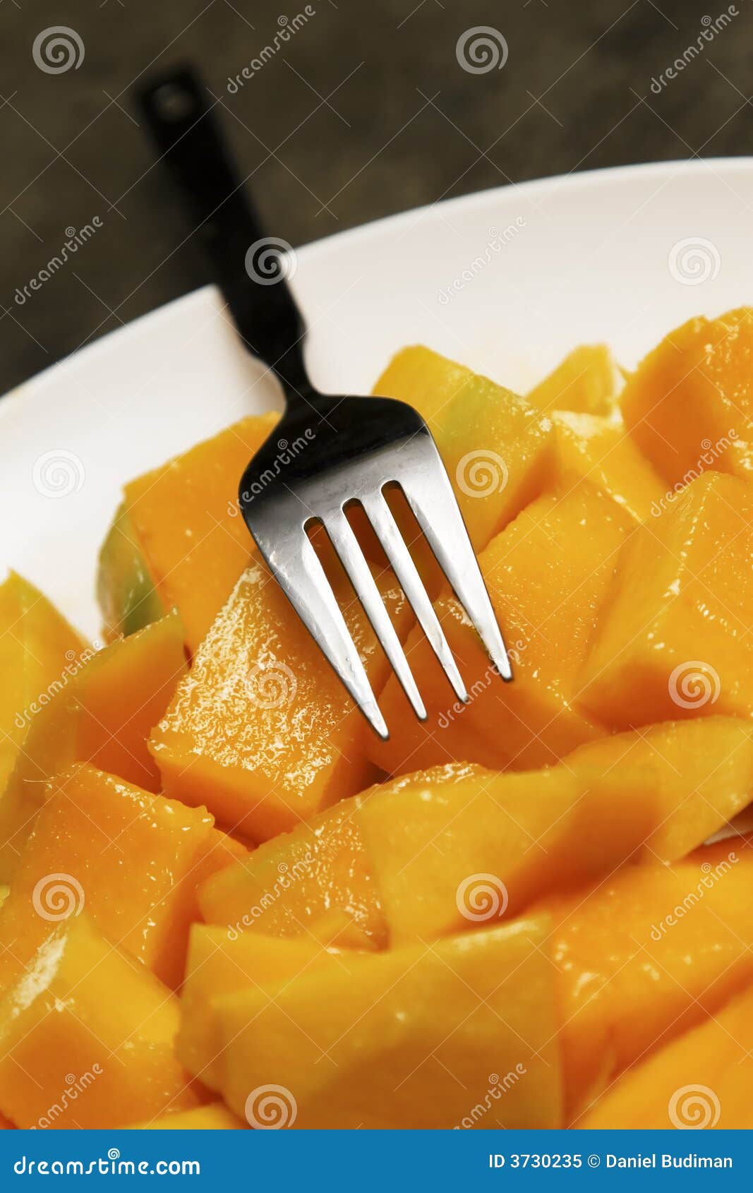 Fruta rebanada del mango imagen de archivo. Imagen de servido - 3730235