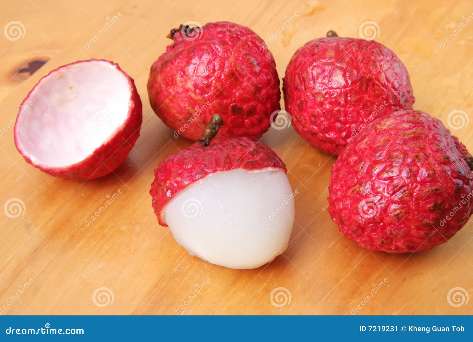 Frutas de Lychee imagen de archivo. Imagen de asia, unpeeled - 7219231