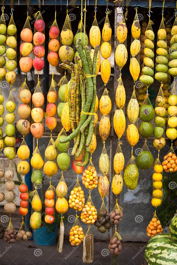 Frutas Tradicionales De Amazonic Foto de archivo - Imagen de amazonas ...